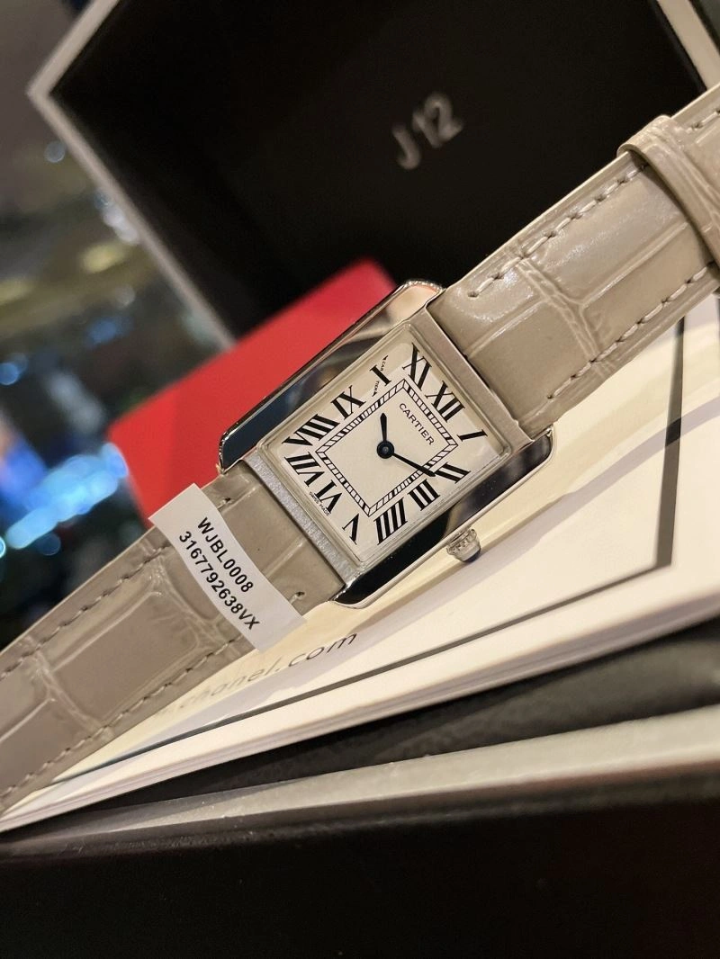 Accurate model CARTIER Watches