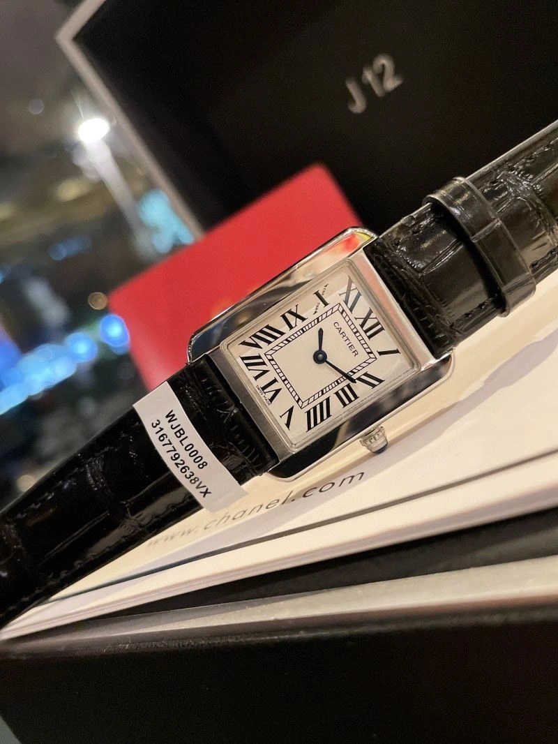 Accurate model CARTIER Watches