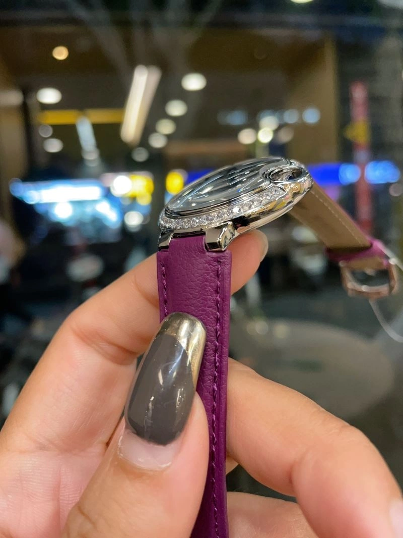 Indistinguishable CARTIER Watches