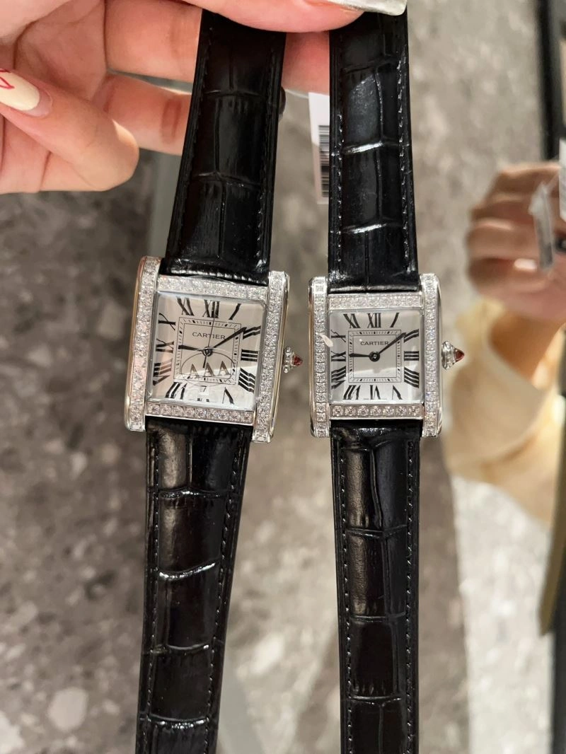 Accurate model CARTIER Watches