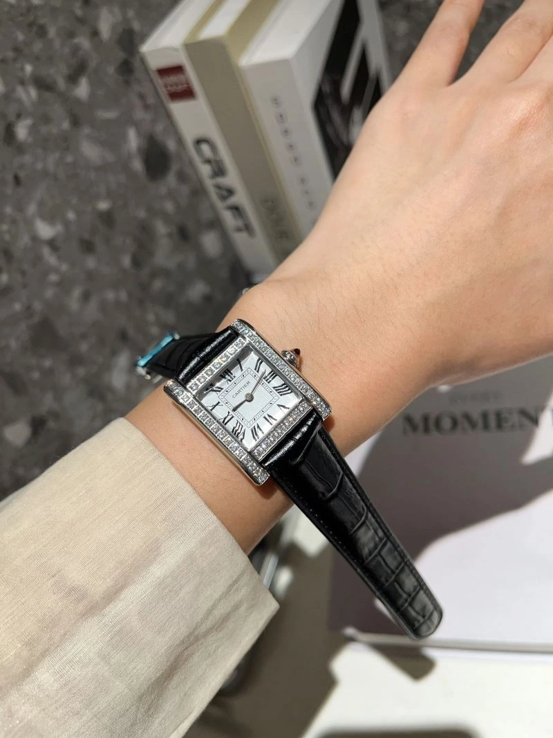 Accurate model CARTIER Watches