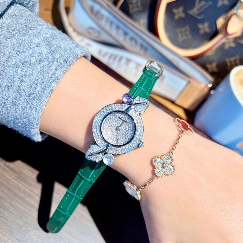 Inexpensive CARTIER Watches