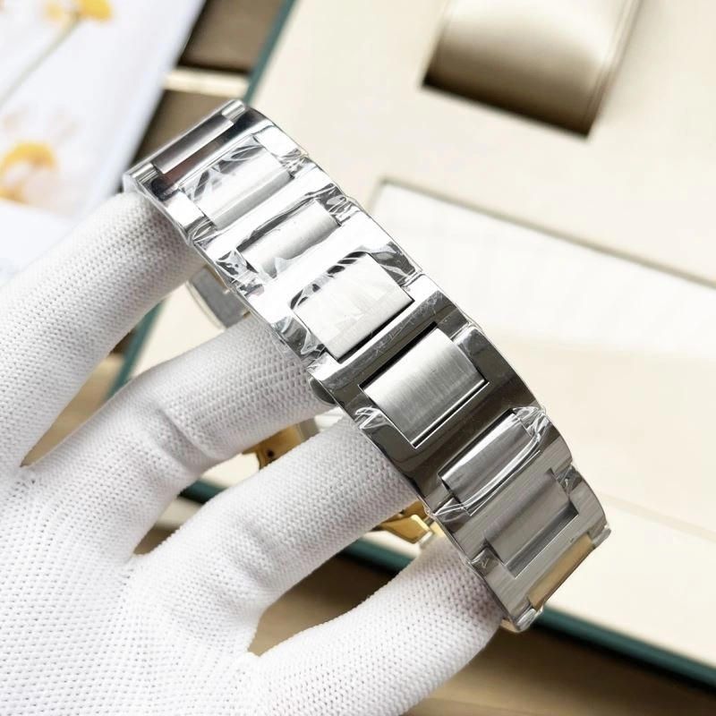 Accurate model CARTIER Watches