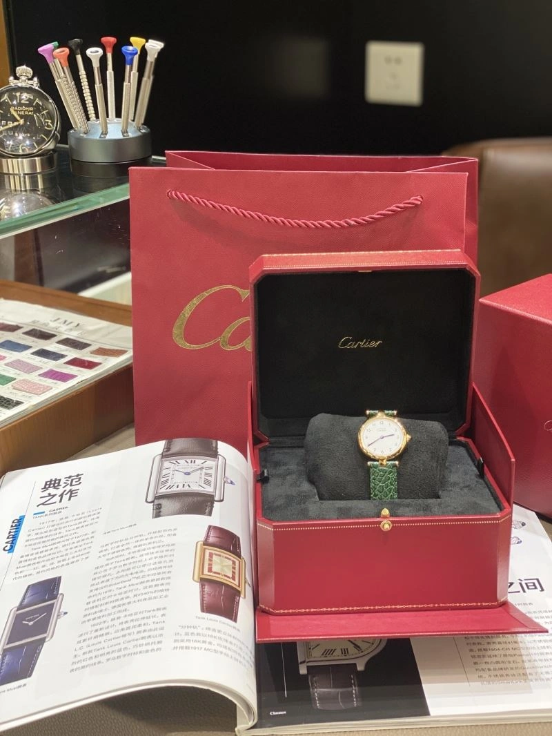 CARTIER Watches