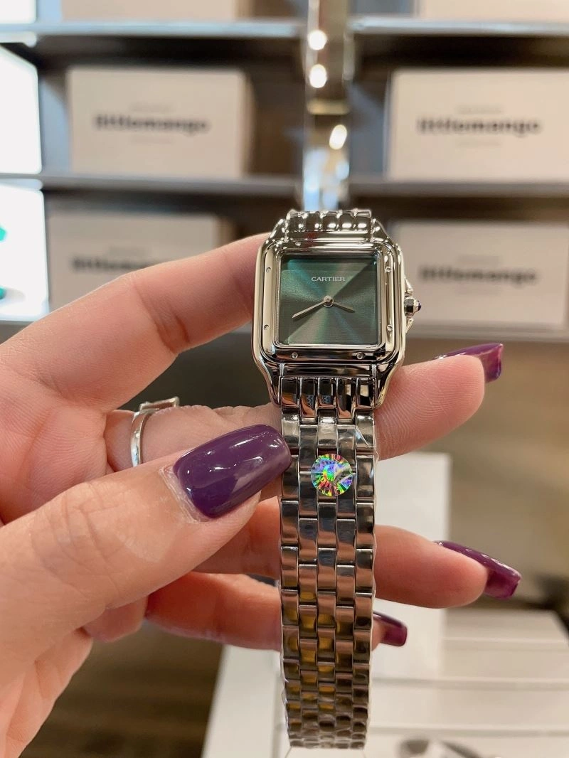 Accurate model CARTIER Watches