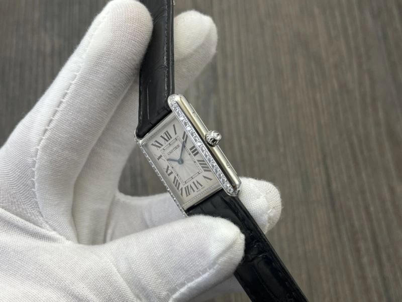 Accurate model CARTIER Watches