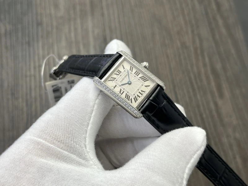 Accurate model CARTIER Watches