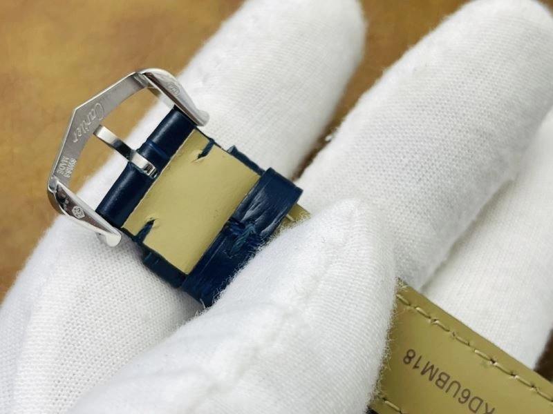 Cut-rate CARTIER Watches