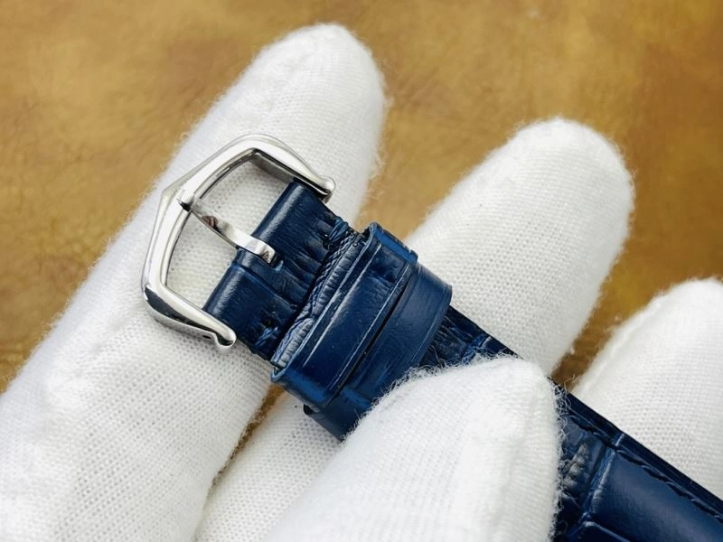 Cut-rate CARTIER Watches