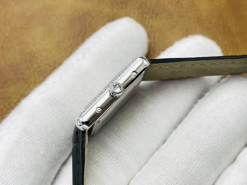 Cut-rate CARTIER Watches