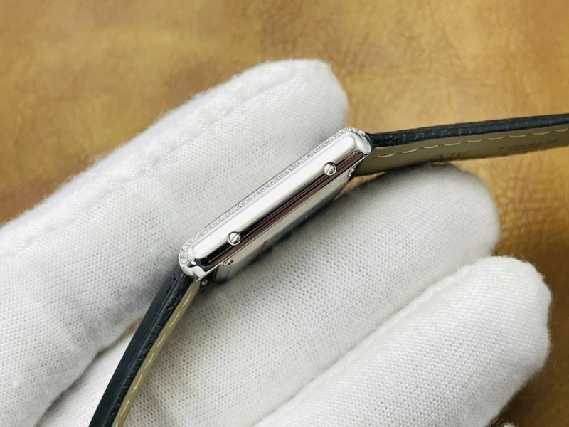 Inexpensive CARTIER Watches
