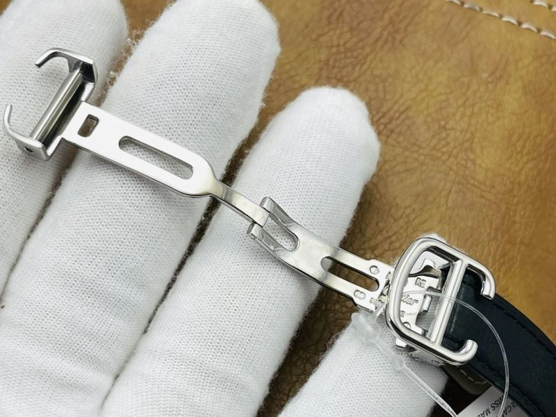 Inexpensive CARTIER Watches