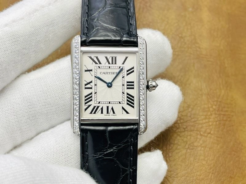Cut-rate CARTIER Watches