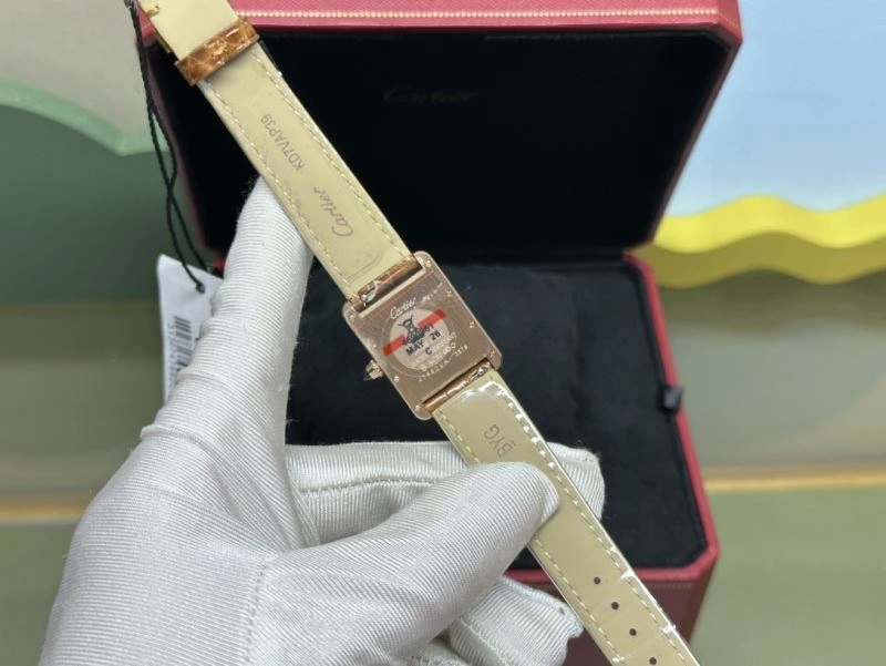 Official CARTIER Watches