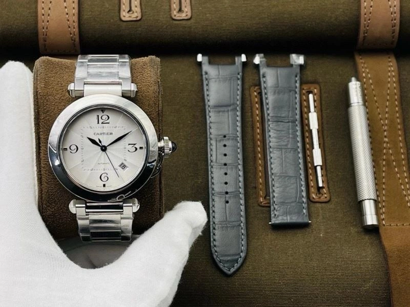CARTIER Watches