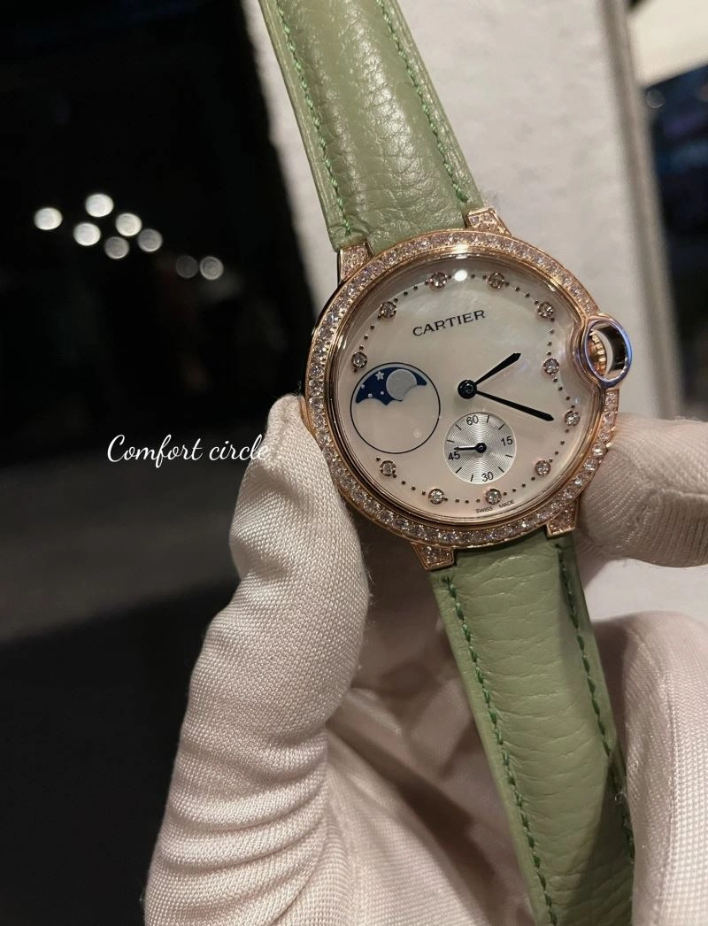 CARTIER Watches