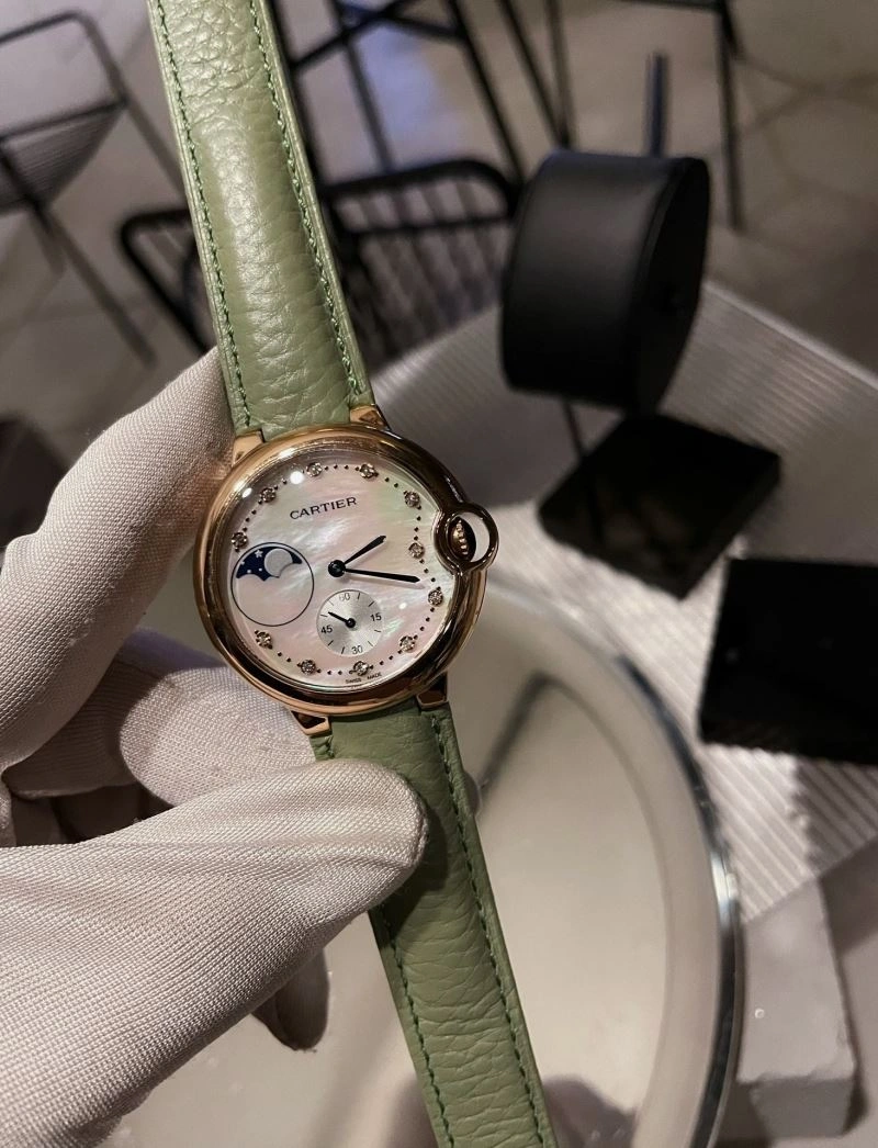CARTIER Watches