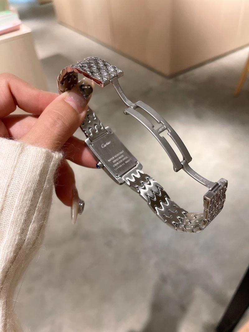 Cut-rate CARTIER Watches