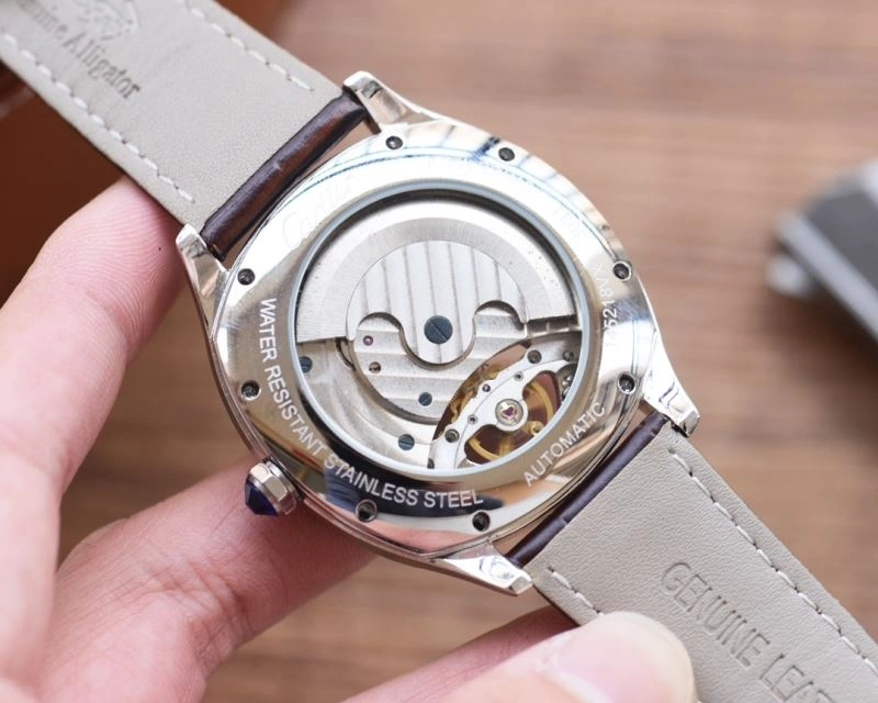 Low-cost CARTIER Watches
