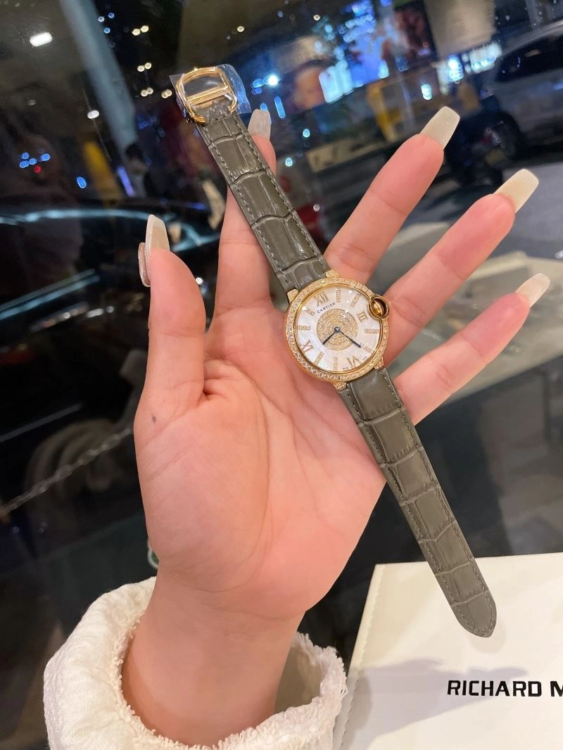 Low-cost CARTIER Watches