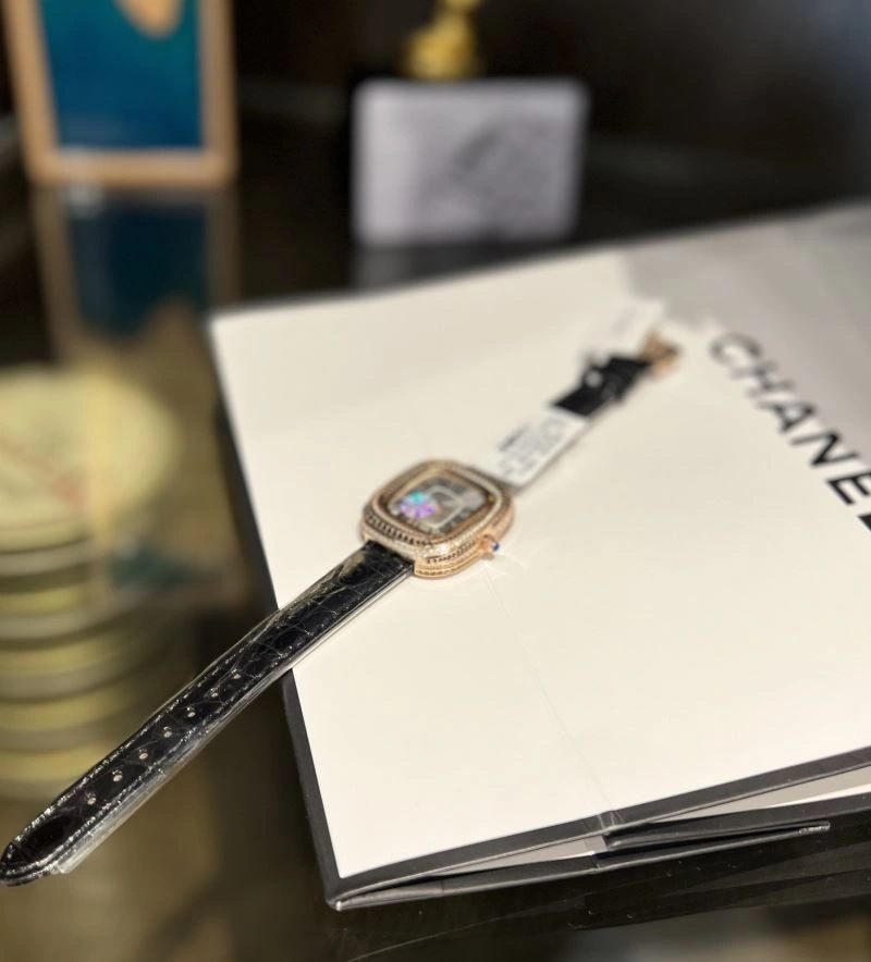 Cut-rate CARTIER Watches