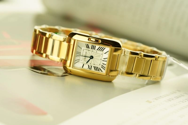 Cut-rate CARTIER Watches