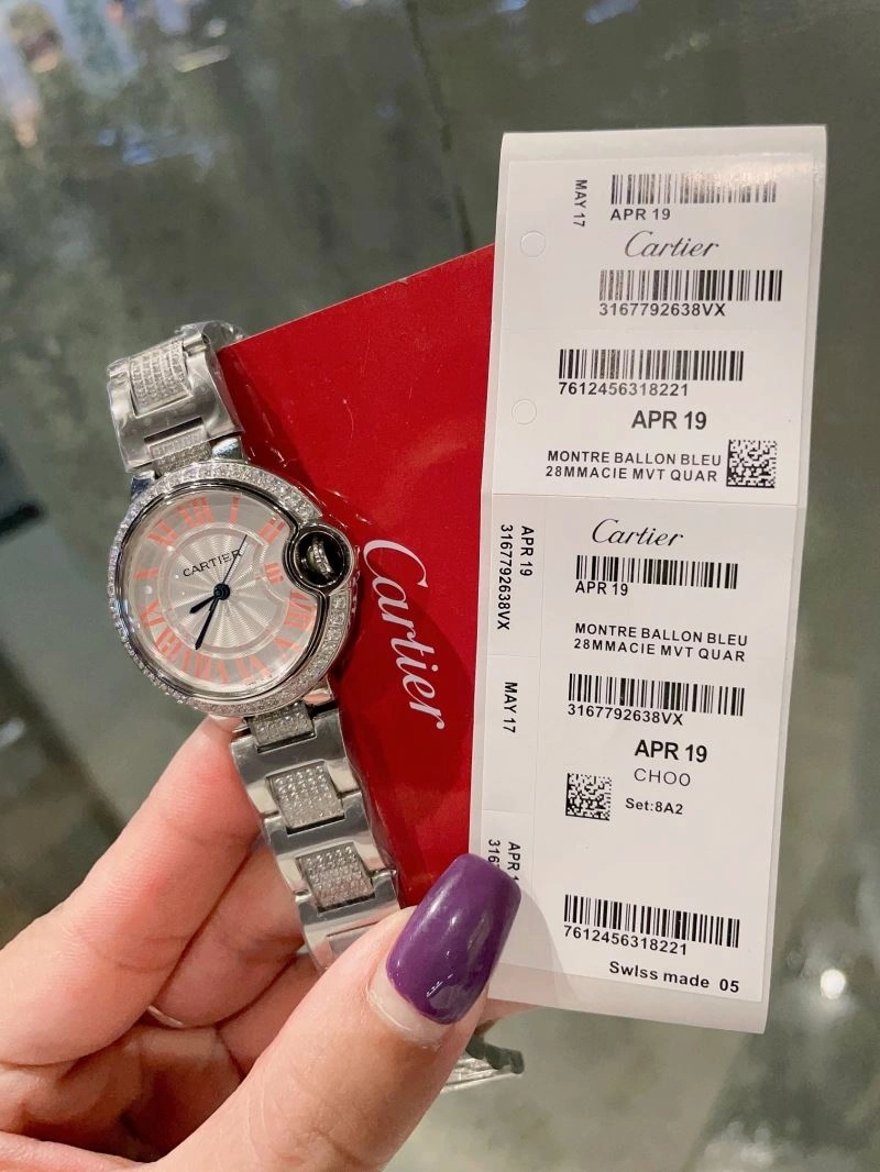 Accurate model CARTIER Watches