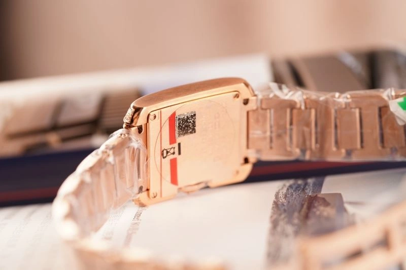 Indistinguishable CARTIER Watches