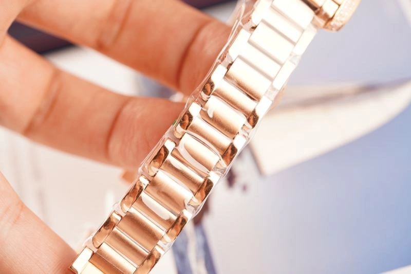 Indistinguishable CARTIER Watches
