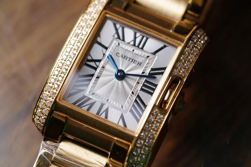 Inexpensive CARTIER Watches