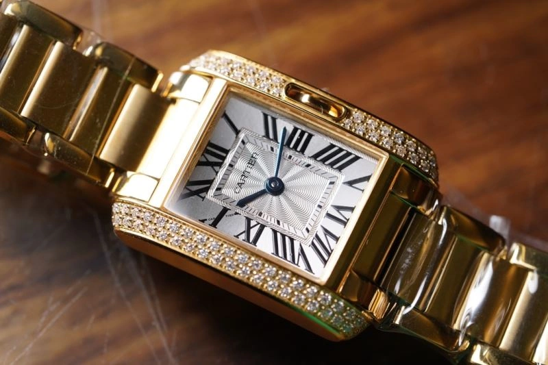 Inexpensive CARTIER Watches