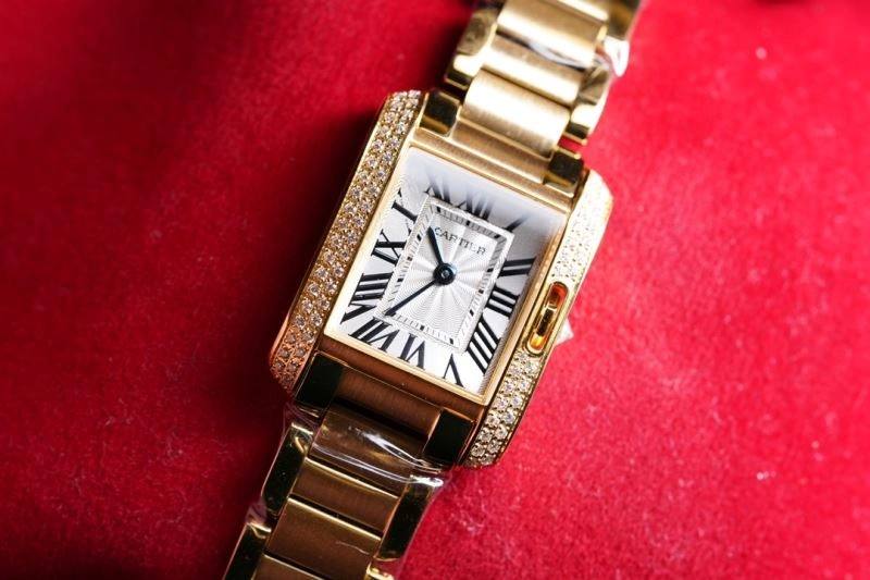 Accurate model CARTIER Watches