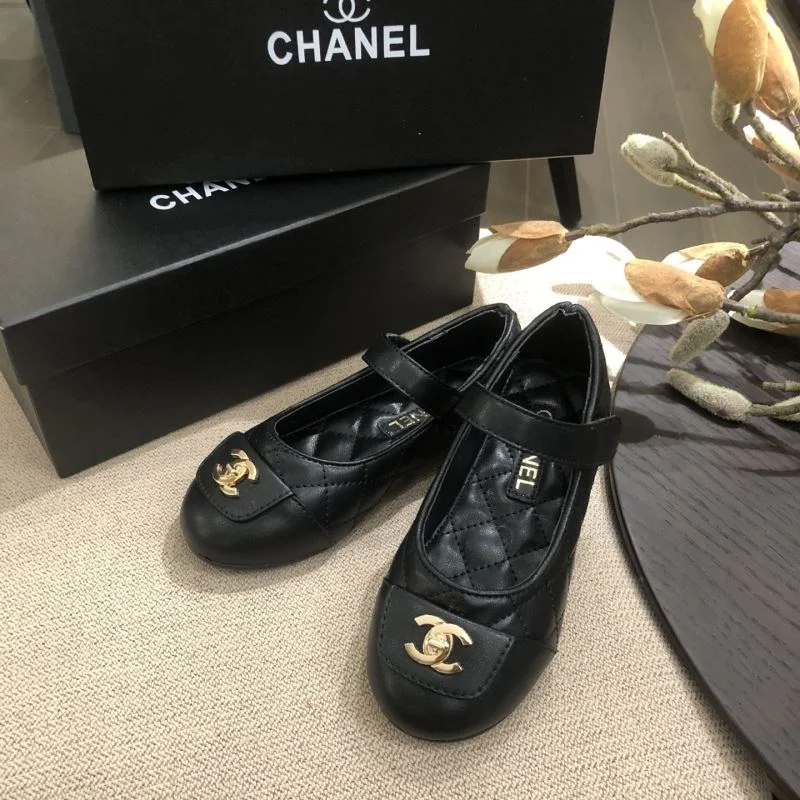 Accurate model CHANEL SHOES