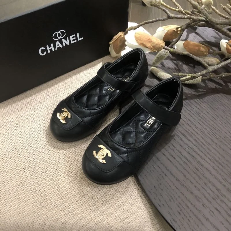 Accurate model CHANEL SHOES