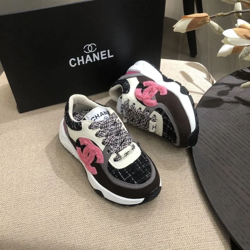 Top match CHANEL SHOES