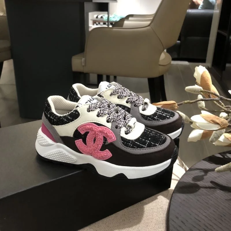 Top match CHANEL SHOES