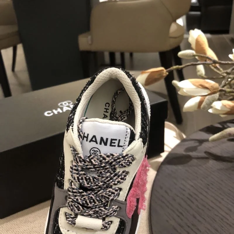 Top match CHANEL SHOES