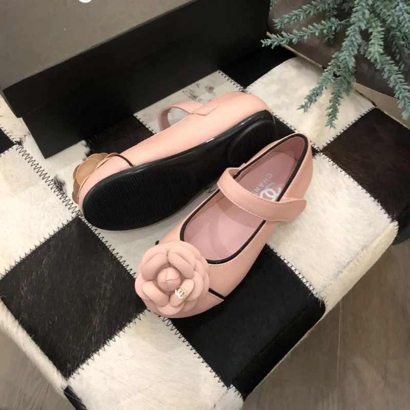 Top match CHANEL SHOES