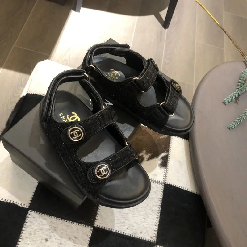Brand-authenticated CHANEL SHOES