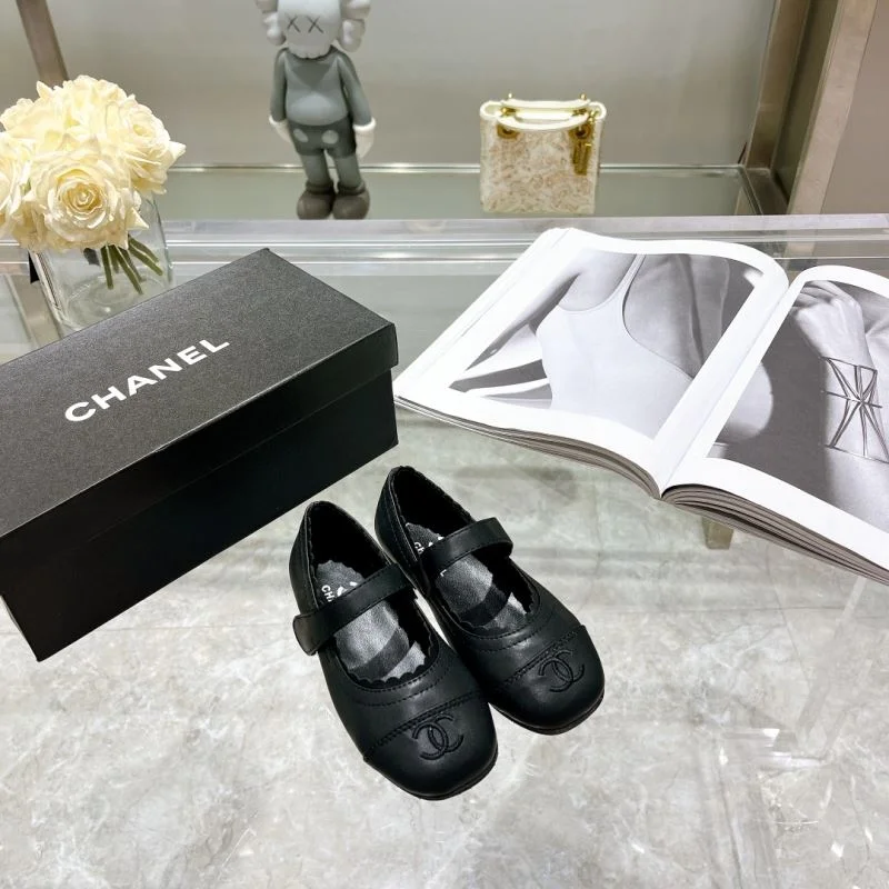 CHANEL SHOES
