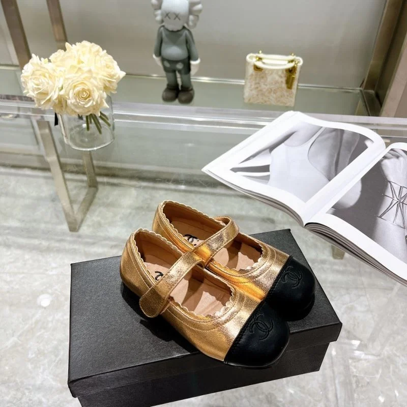 Low-cost CHANEL SHOES
