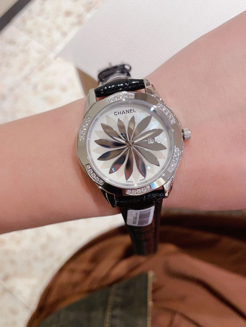 Official CHANEL Watches