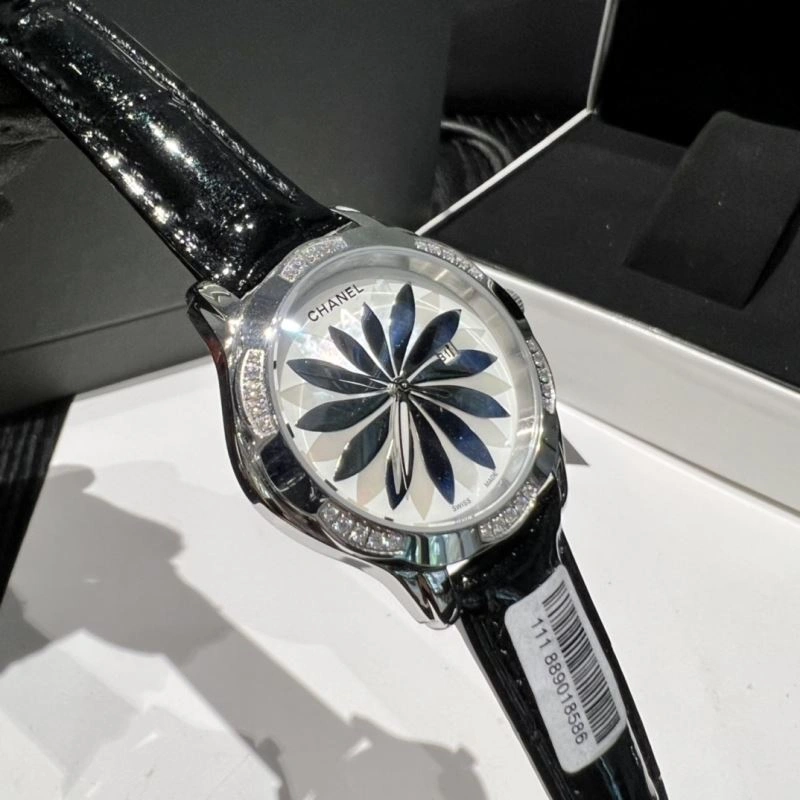 Cut-rate CHANEL Watches