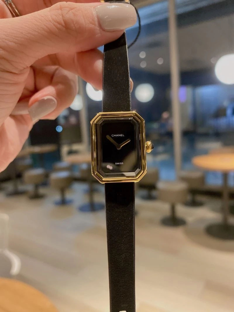 Economical CHANEL Watches