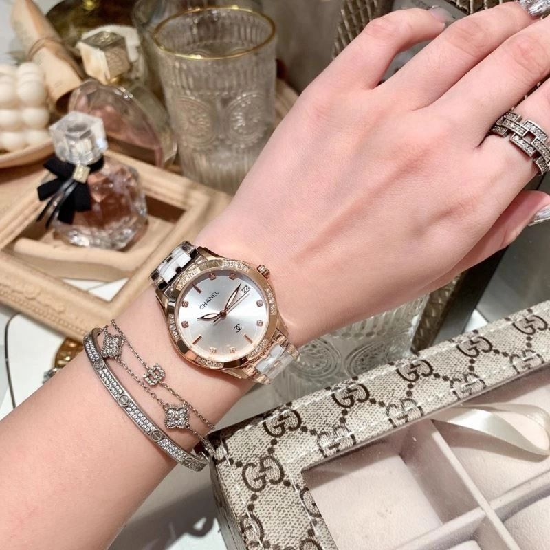 Accurate model CHANEL Watches