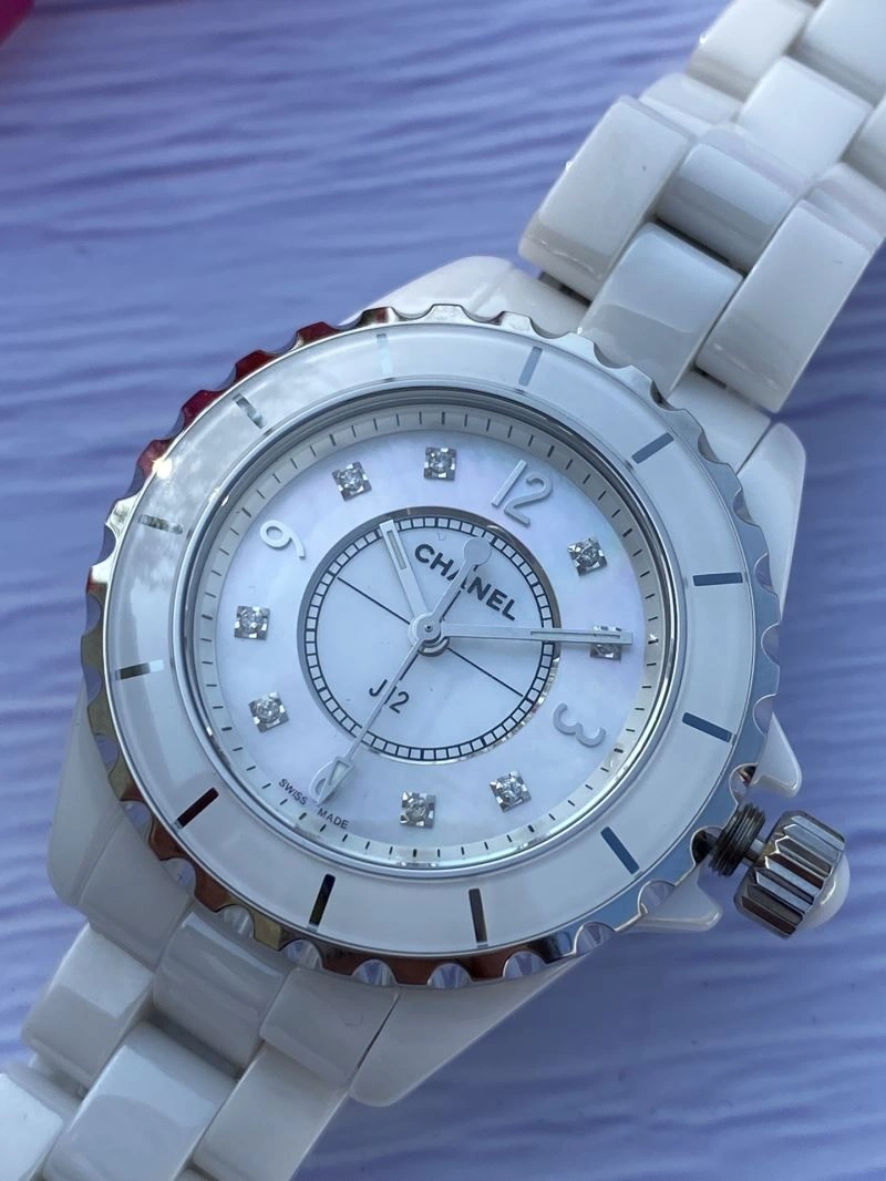 Official CHANEL Watches