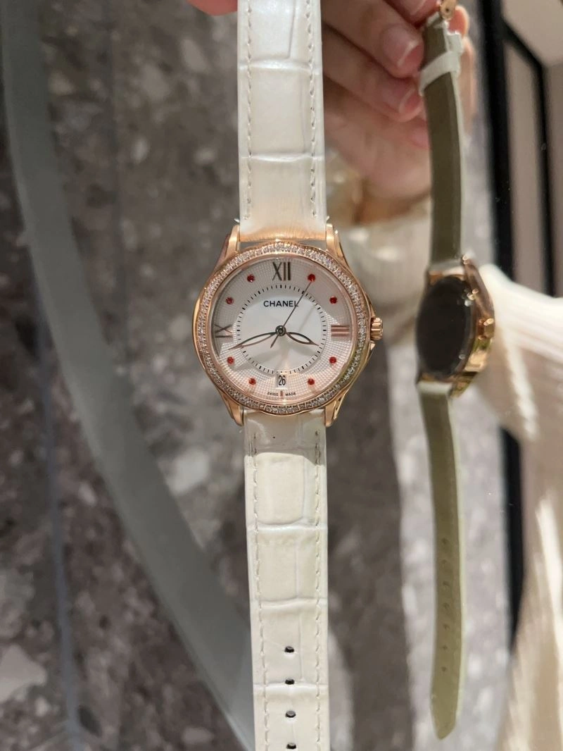 Accurate model CHANEL Watches