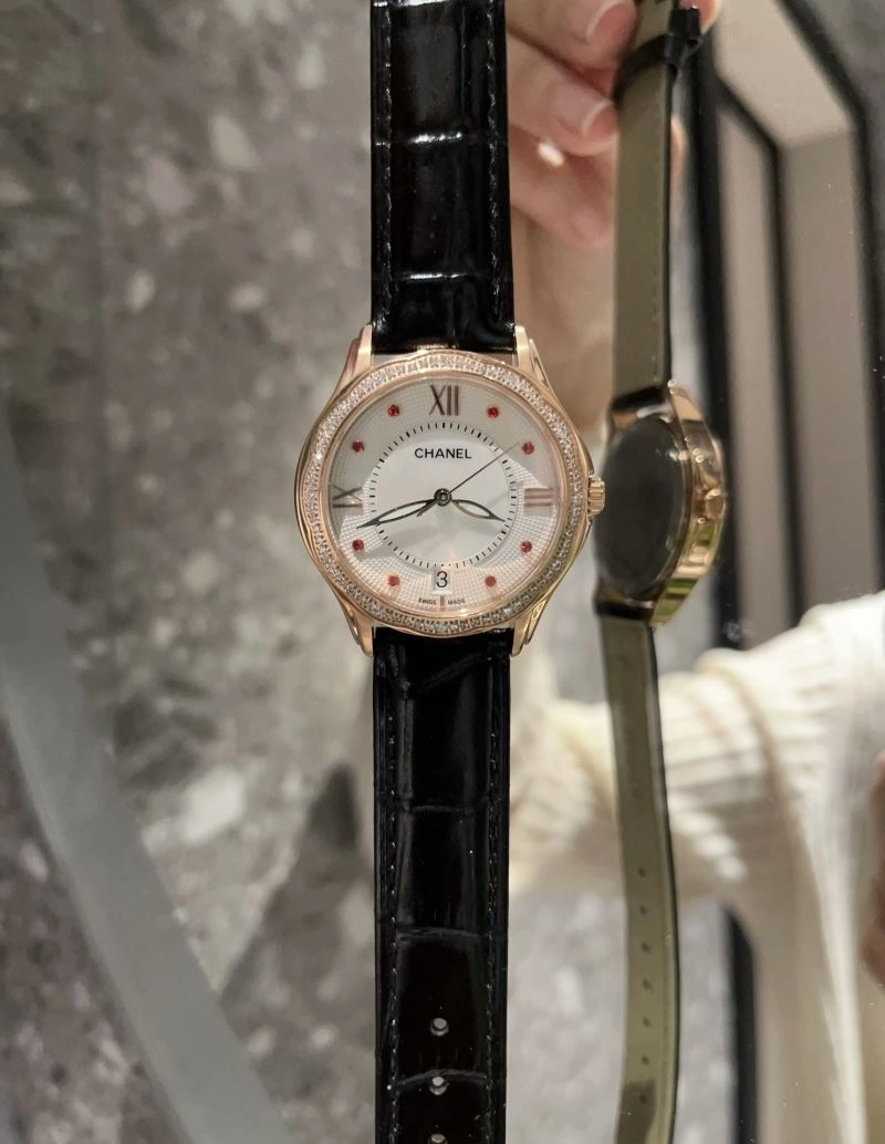 Accurate model CHANEL Watches