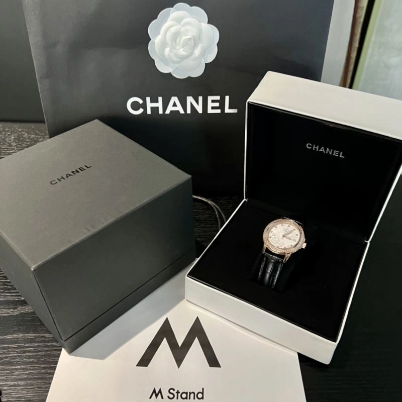 Economical CHANEL Watches