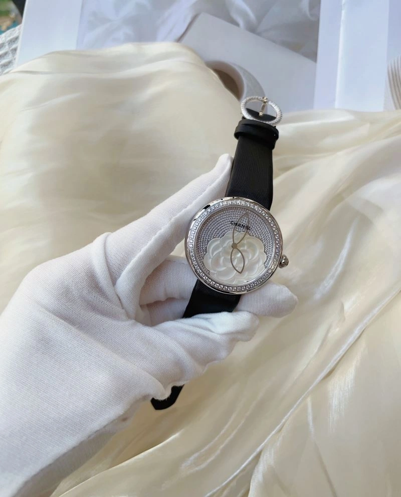 Cut-rate CHANEL Watches